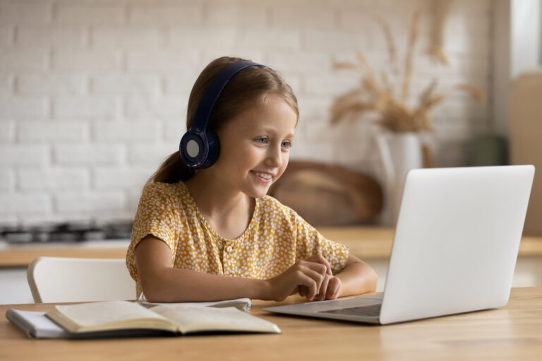 Mastering Auditory Learning: Strategies for Success with Readability Tutor